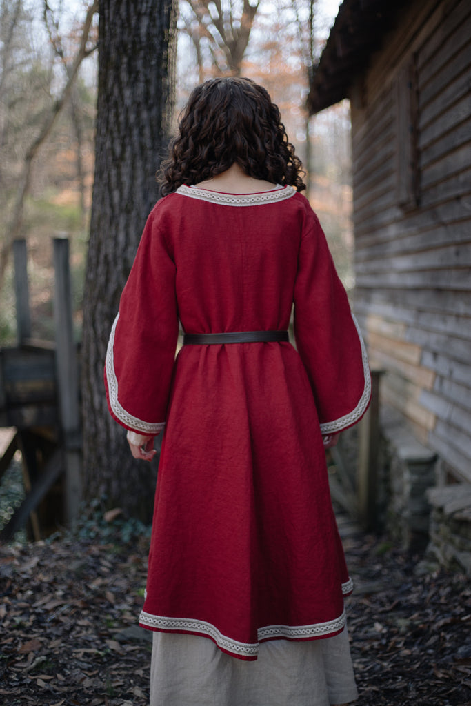 Lady's Overgown – Fell & Fair